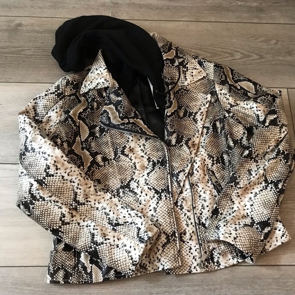 Vigoss | Jackets & Coats | Vigoss Animal Print Jacket Size Large Nwt ...